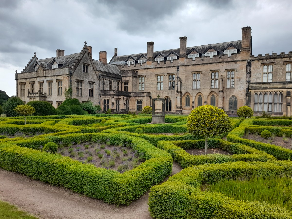 Newstead Abbey, Nottinghamshire – Travelling Han