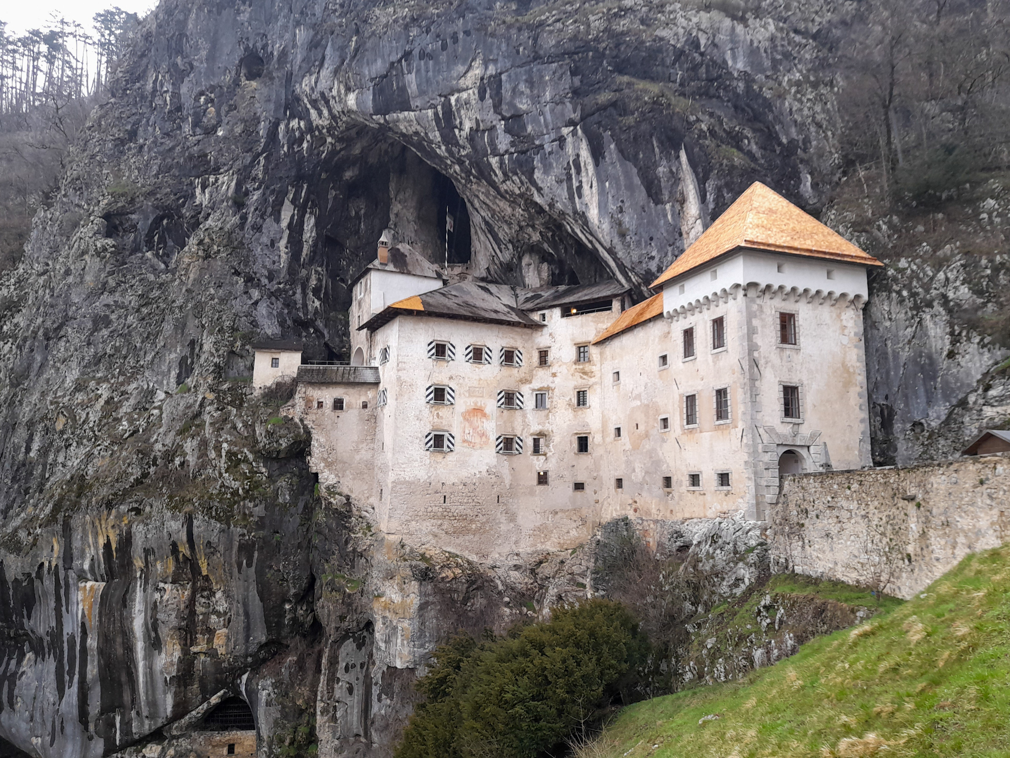 Visiting Postojna Cave & Predjama Castle from Ljubljana – Travelling Han