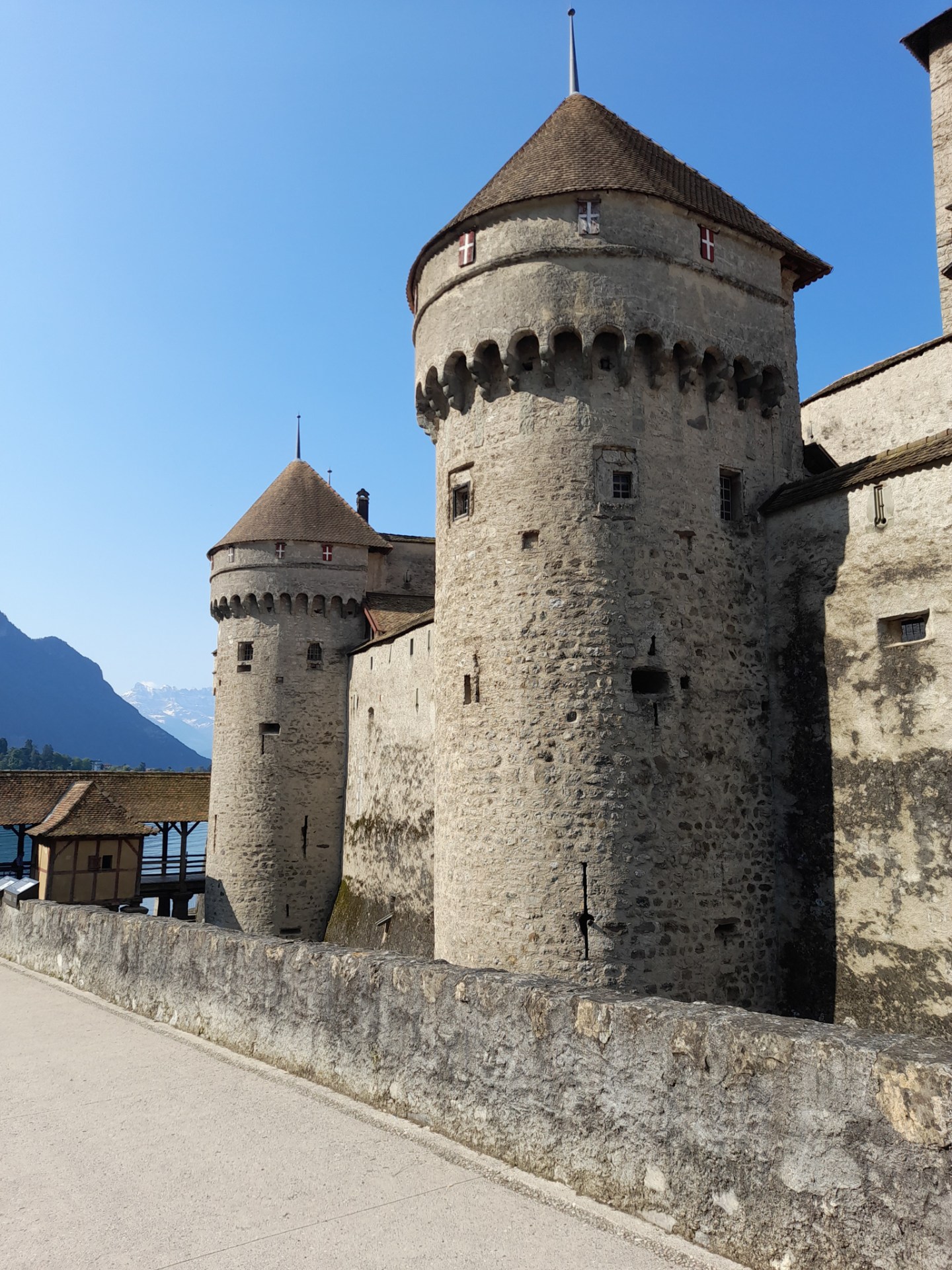 How to visit Château Chillon, Switzerland’s most beautiful castle ...