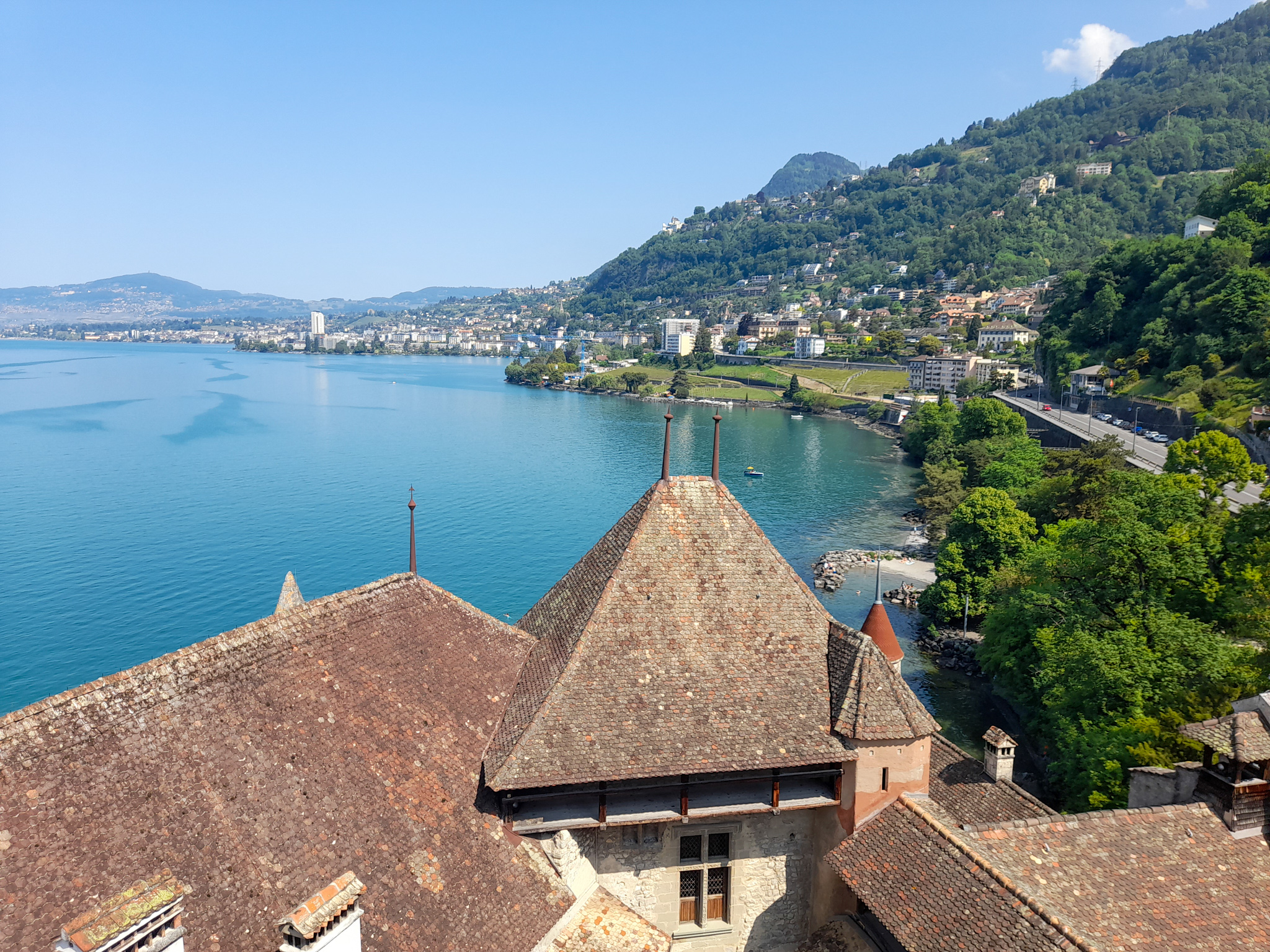 How to visit Château Chillon, Switzerland’s most beautiful castle ...