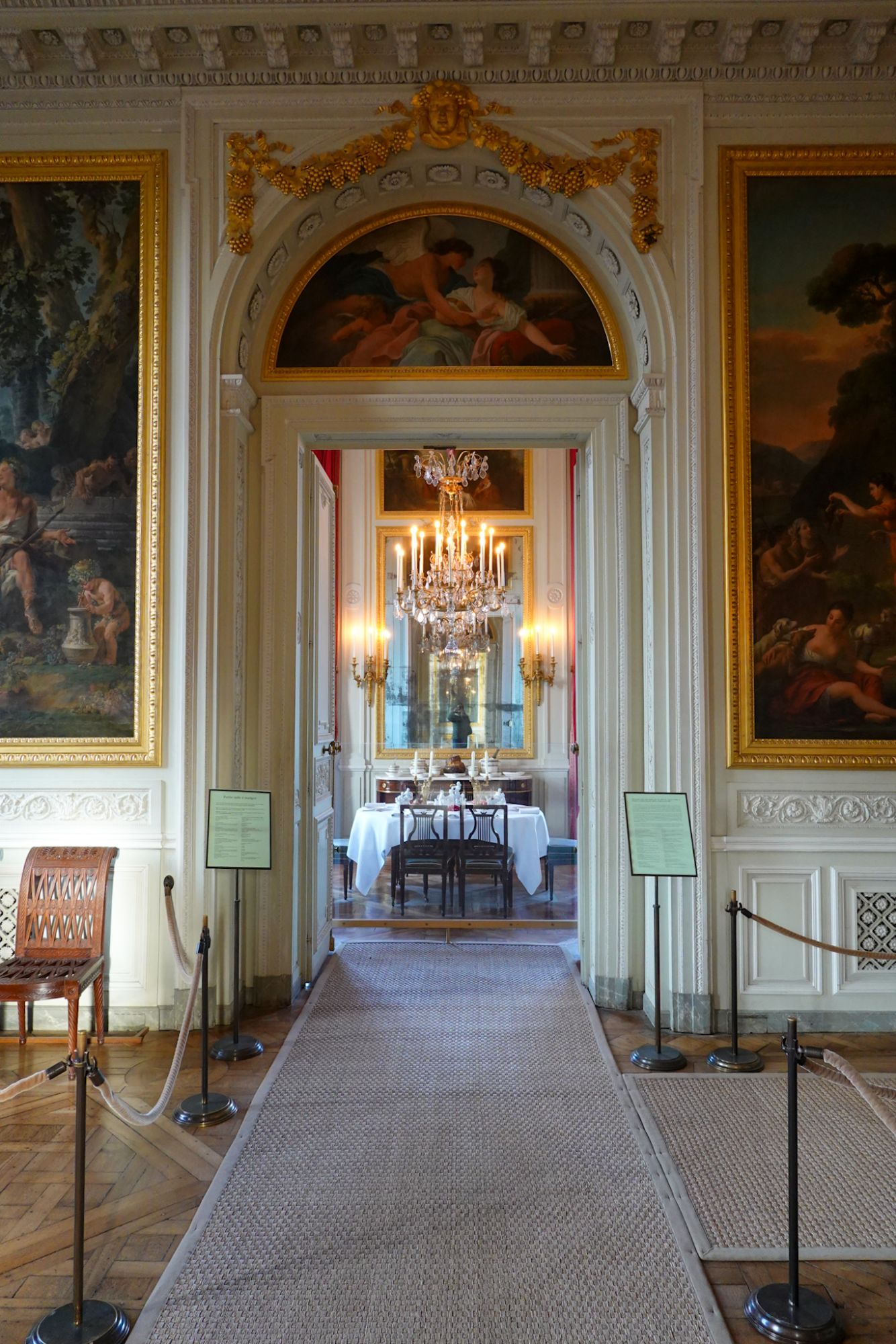 Le Petit Trianon, Versailles – Travelling Han