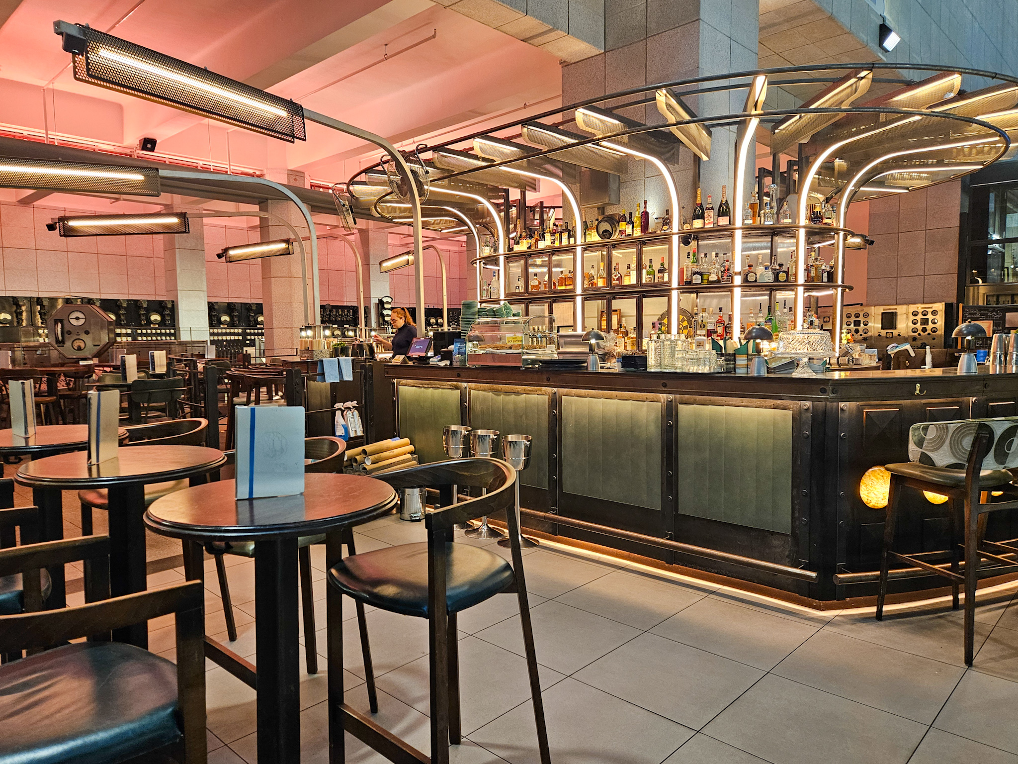 Battersea Power Station: A Guide to visiting – Travelling Han